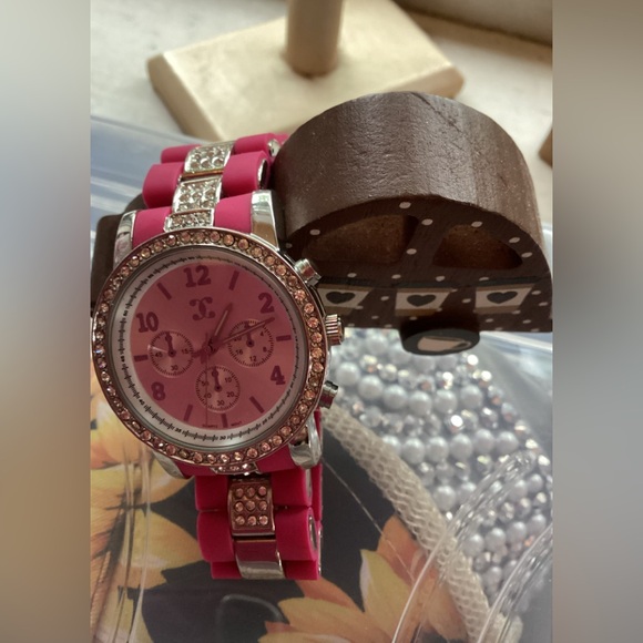 Charming Charlie | Jewelry | Charming Charlies Fuchsia Pink Costume ...
